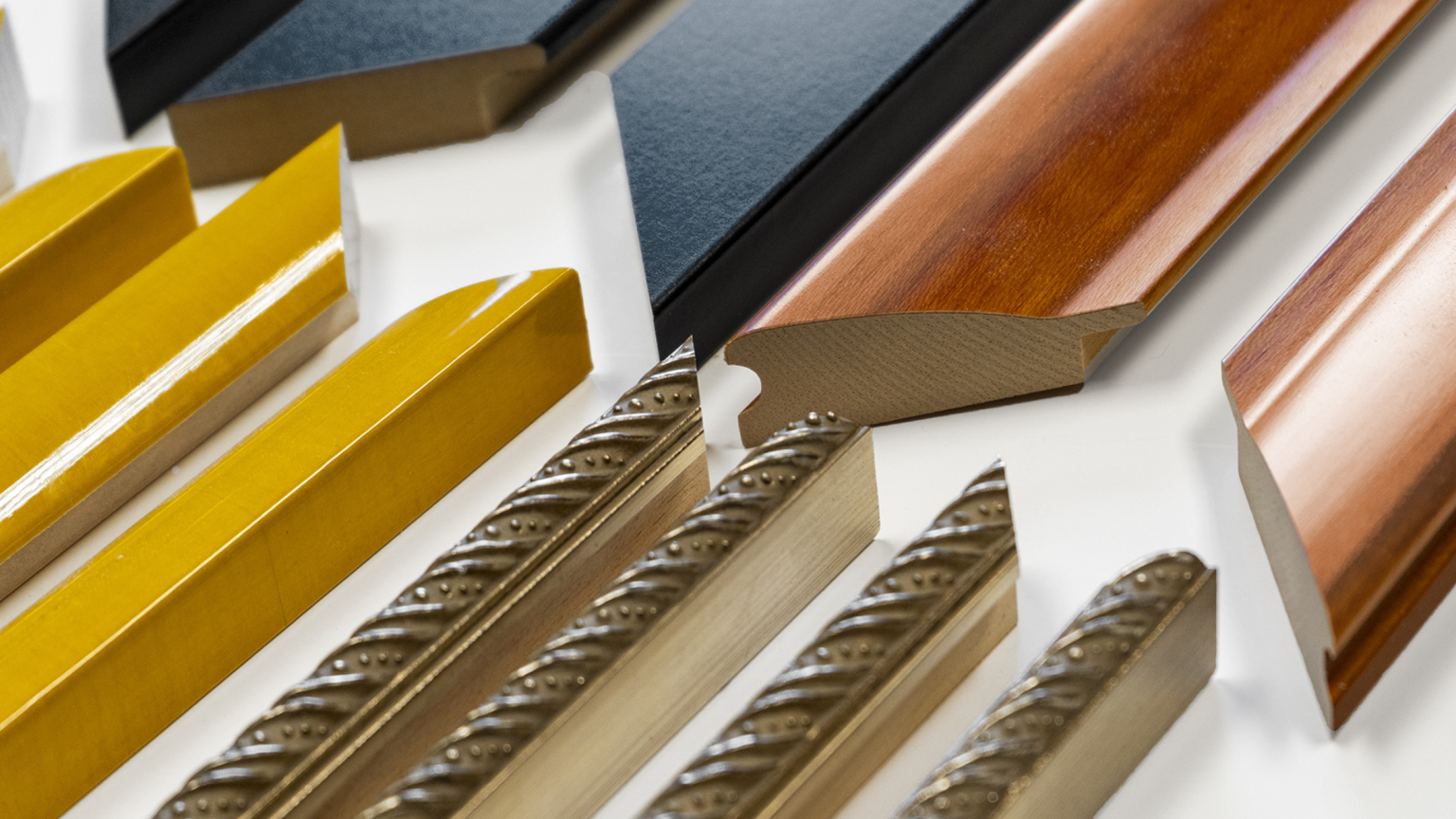 How Much Moulding Do I Need? | Framing 4 Yourself